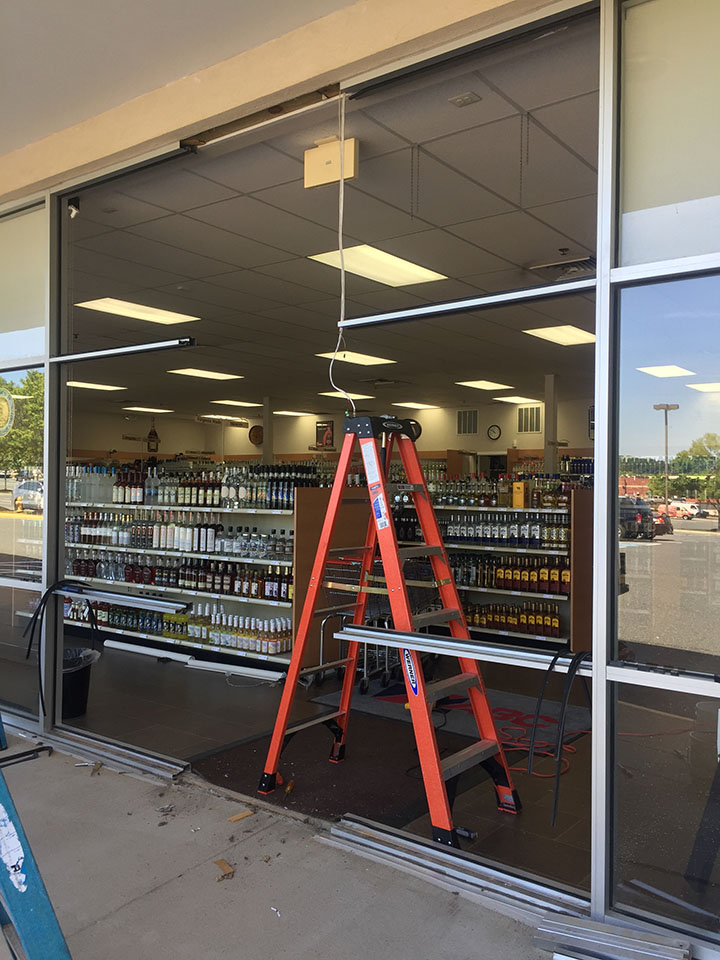 Brown's Glass Shop: Commercial, Residential, and Automotive Glass